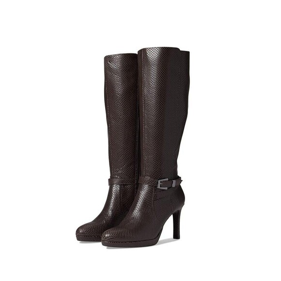 Naturalizer | Shoes | Naturalizer Womens 75 M Forest Brown Taeylnn ...